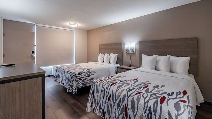 Two Deluxe 2 Queen Rooms—perfect For Families - ツーソン, AZ