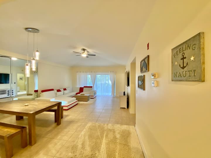 The Pines - 230 Sugar Pine - Vineyards, FL