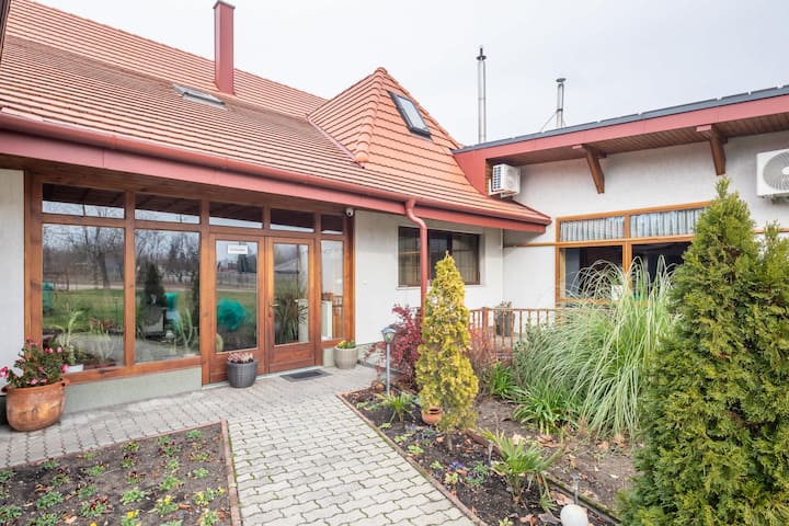 9-room Guesthouse For Your Event For 20 People - Hongrie