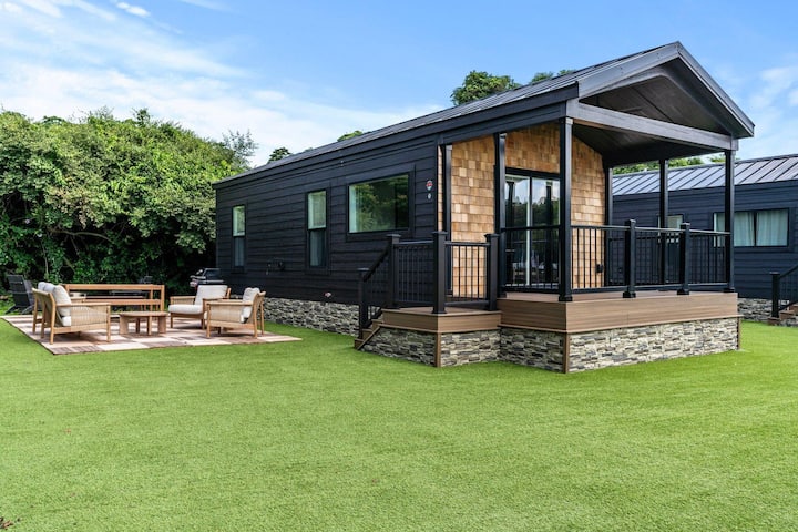 Park Model Cottage 1bd - Greenport, NY