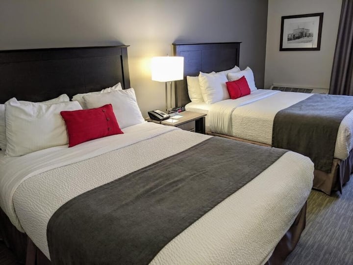 Chateau Bedford | 2 Queens | Indoor Pool - Halifax