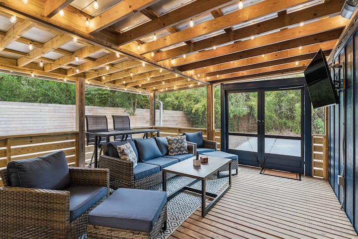 The Big Salty -Mid South Ssi - St. Simons Island, GA