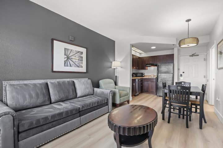 Apartment Near Epic Universal - Orlando, FL