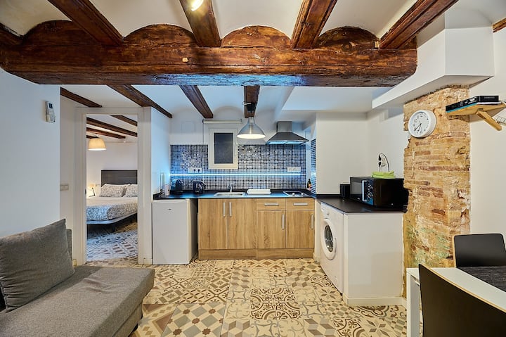 Tree Plaza B Suite With Terrace By Invalencia - Valencia