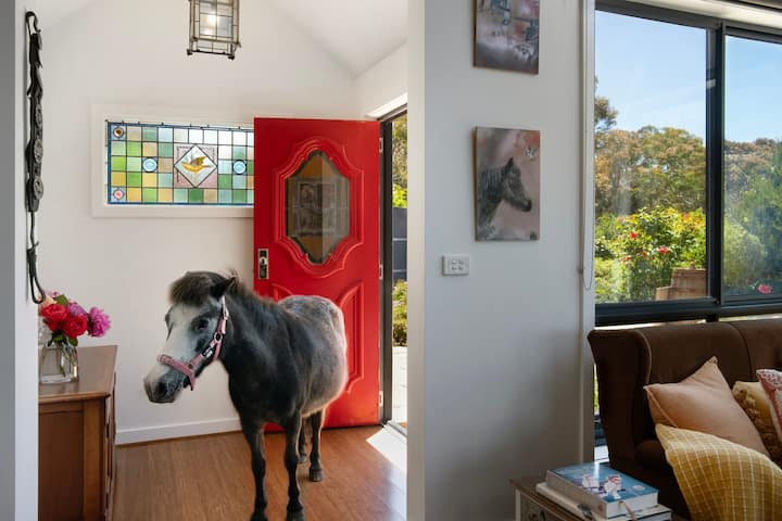 The Fat Pony Lodge Farm Stay Close To Daylesford - Daylesford