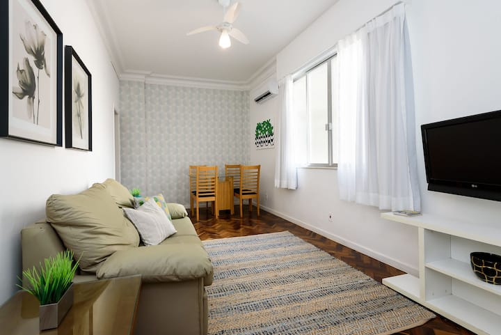 1bdr 100m From Copacabana Beach | Re 85/501 - 이파네마