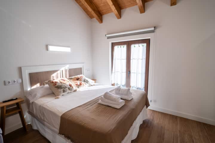 Casa Viña · Escapada Rural Para 4 Personas - Gijón