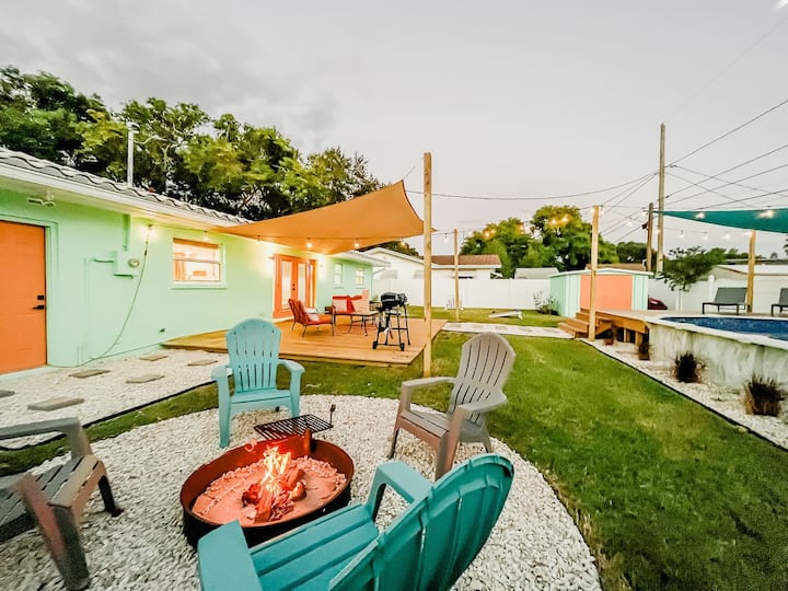Fun, Funky, Pool, Fire Pit! 4 Miles To Beach - Florida