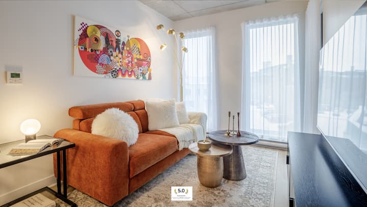 Château Comfort | Parking & Ev Charger - Montreal