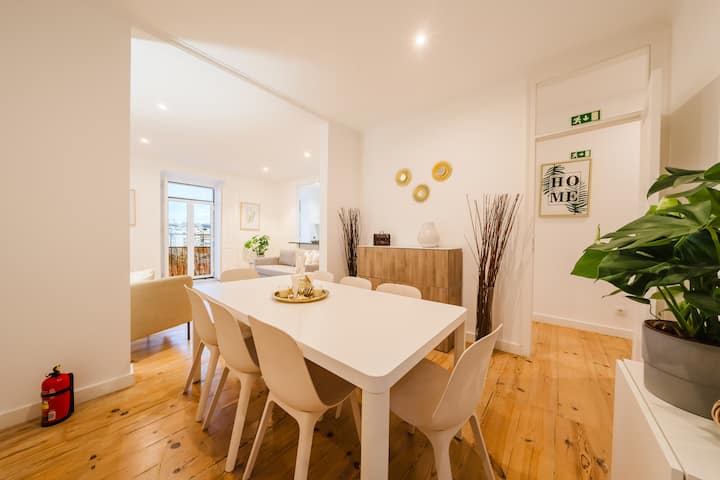 Large Central Duplex Penthouse |3 Bath |14 Guests - Lisbon