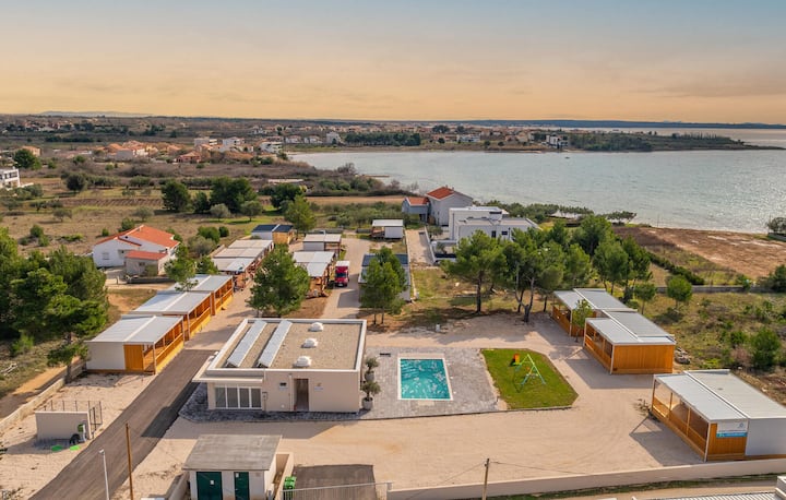 Premium Holiday House 3 - Nin