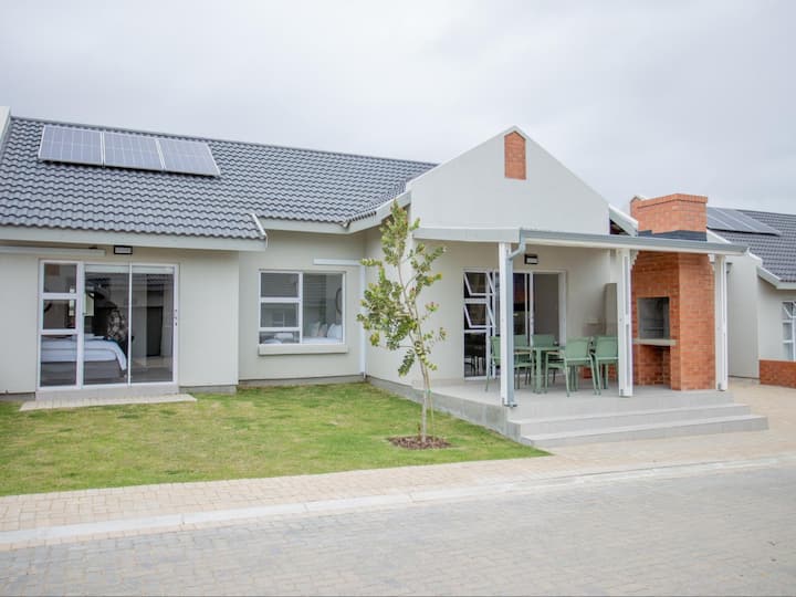 Luxury Townhouse - 조지