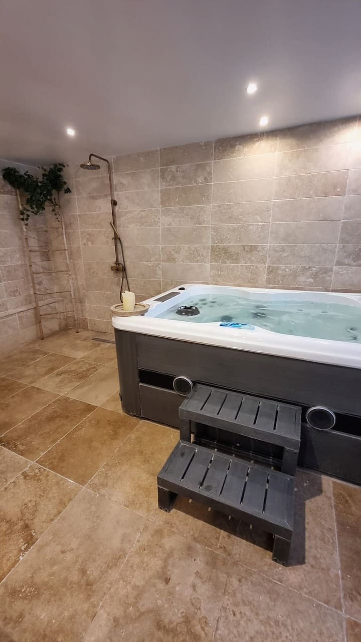 Nalan Orrygeois, Spa, Sauna, Proche Asterix - Chantilly