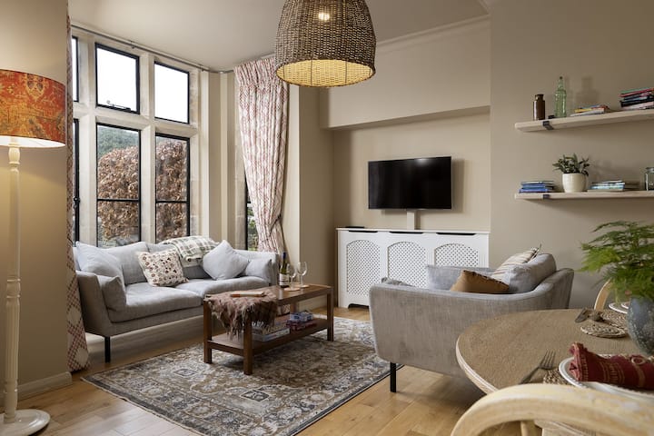 Stylish Dog Friendly - School House Cottage - Stow-on-the-Wold