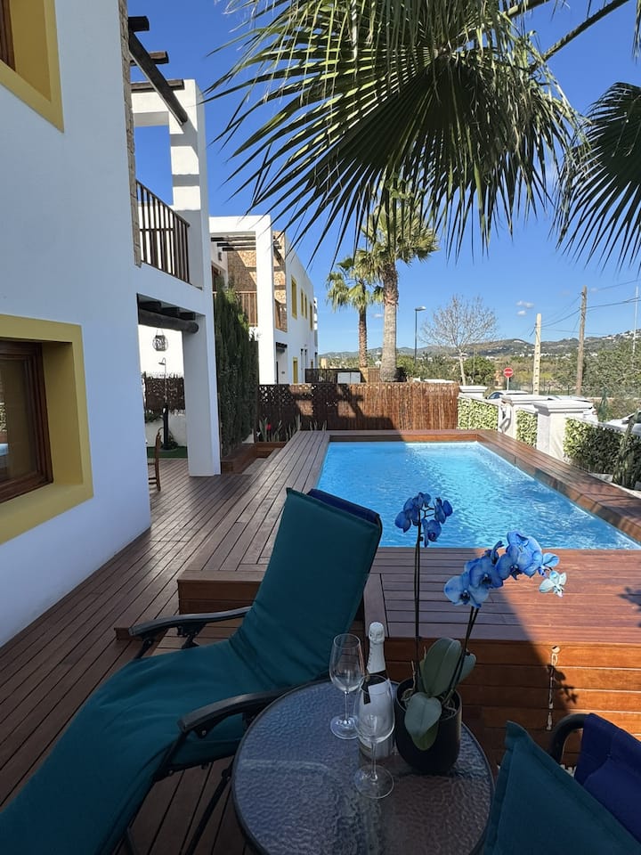 Villa Aura 2 Townhouse W Pool Near Ibiza&talamanca - Ibiza