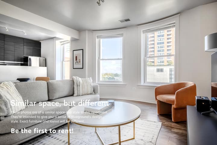 Blueground | South Loop, City View, Nr Grant Park - 