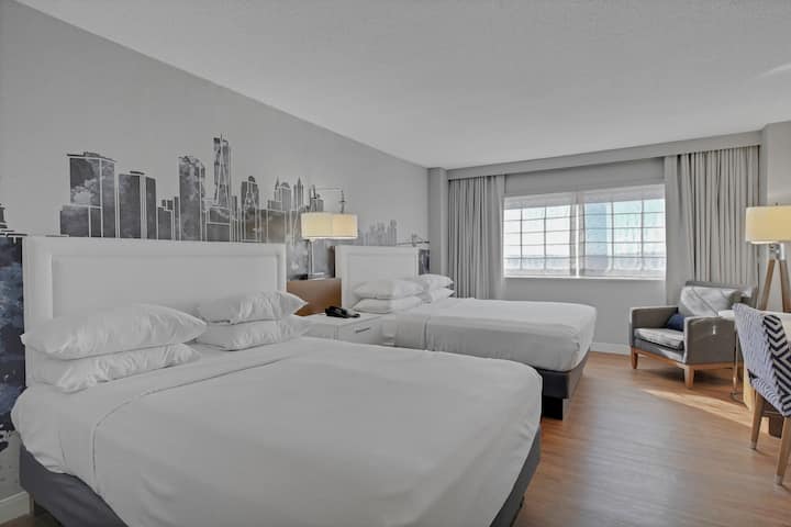 World Of Blue: 906 I Beautiful Q/q Hotel Rooms - New York City