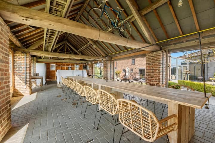 Luxe Hoeve Voor Groepen Tot 26 Pers In Borgloon - Waremme