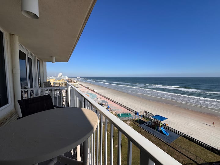 Vitamin "Sea" Beach Retreat - Daytona Beach, FL