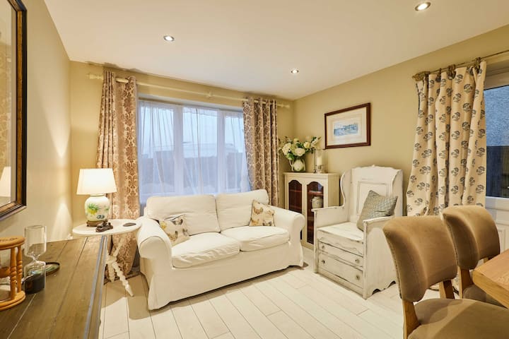 Host And Stay | 36 Hardy Meadows - Burnsall