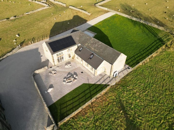 8 Bed In Biggin (Oc-w34369) - Bakewell