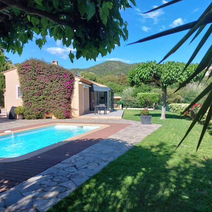 Villa Pour 6 Personnes Avec Piscine, à Deux Pas Du - La Londe-les-Maures