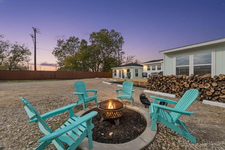 15 Min From Texas Motor Speedway| 20 From Downtown - Roanoke, TX