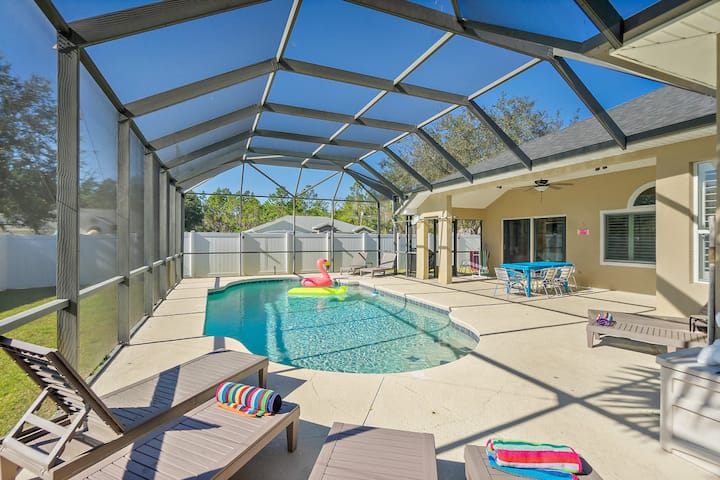 Screened Pool |Dog Friendly| Game Room | Sleeps 10 - Palm Coast, FL