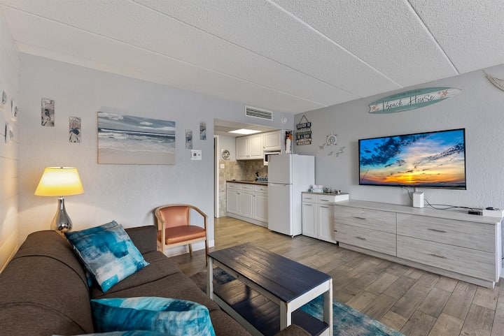 Beachfront 1br Condo Pool~oceanview At Beau Rivage - Cape May, NJ