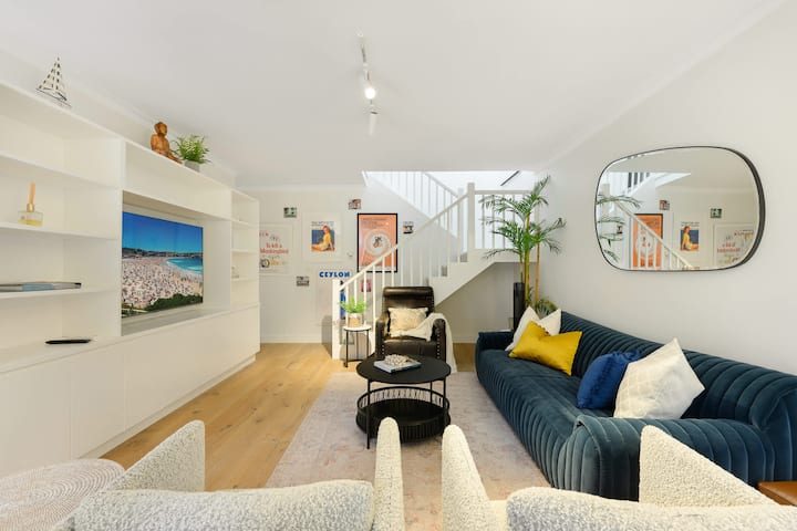 Bright Townhome With Courtyard In Neutral Bay - North Sydney
