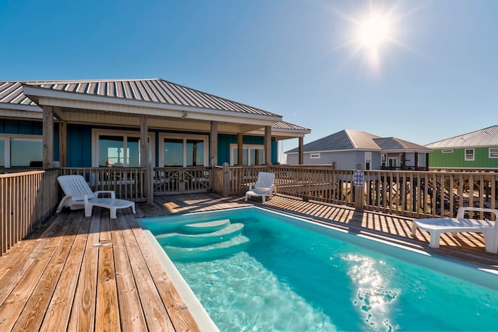 Beachfront Escape With Private Pool, Pet Friendly - Dauphin Island, AL