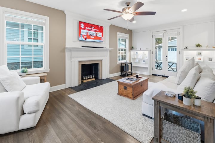 Cozy Sobro 3br Retreat With Patio - Indianapolis, IN