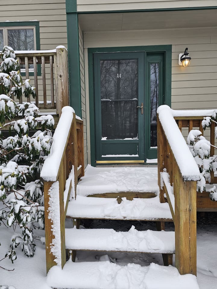 Slopeside Townhome, Walk To Timberline Lift - Canaan Valley, WV
