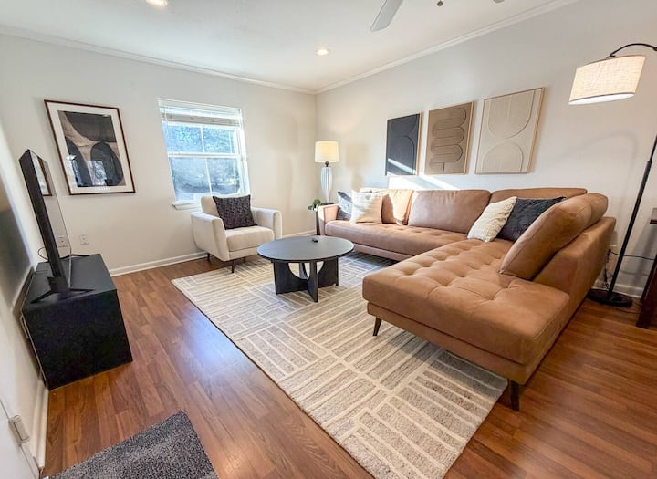 Walkable Midtown Home With Pool - Tallahassee, FL