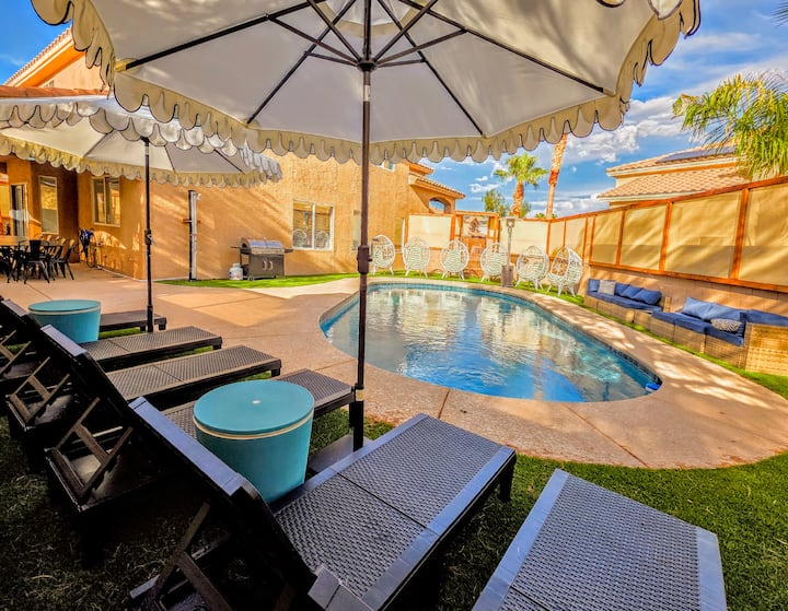 Holiday Oasis With Pool & Spa Near Lvstrip - Las Vegas