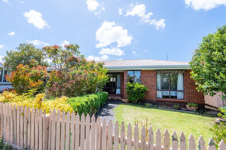 Pier Road Perfection - Inverloch