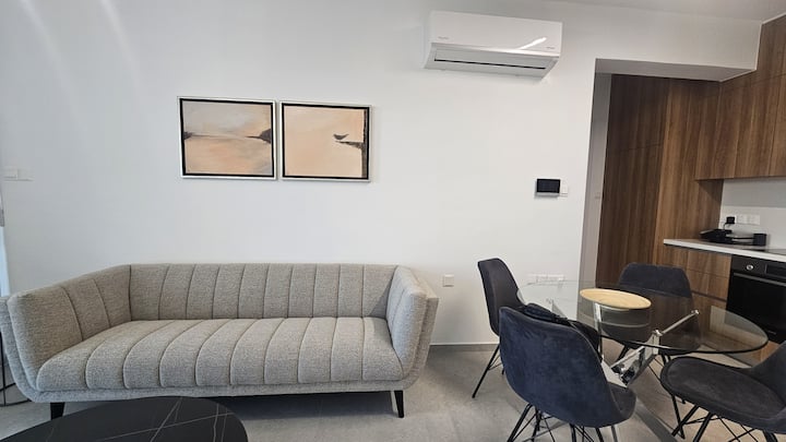 Stay: Engomi Gem 2| 1br | Balcony | Free Wi-fi - Nicosia