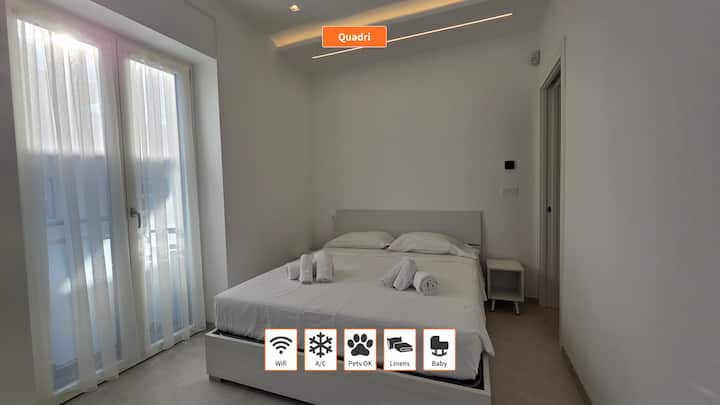 Villa Regina - Quadri - By Ligooria - Loano