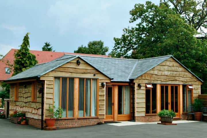 Chestnut Cottage - Banbury