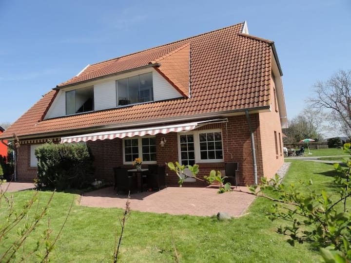 Komfortable Ferienwohnung In Waase By Interhome - Schaprode