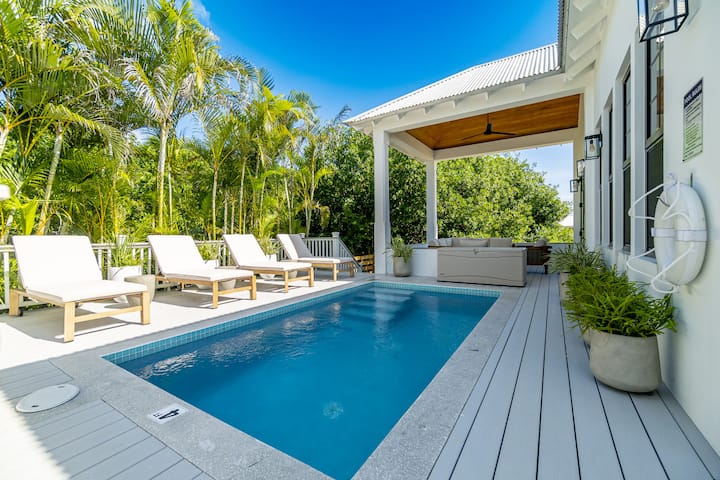 Casa Tamara & Pool Club At Mahogany Bay - Belize