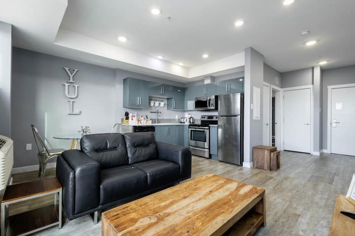 Executive 2-bedroom Apartment In Regina - Regina