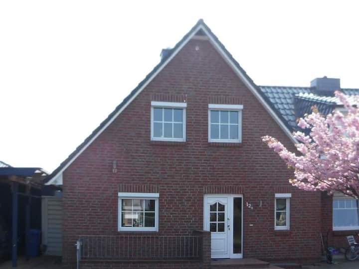 Mit Garten Und Stellplatz By Interhome - Bad Bramstedt