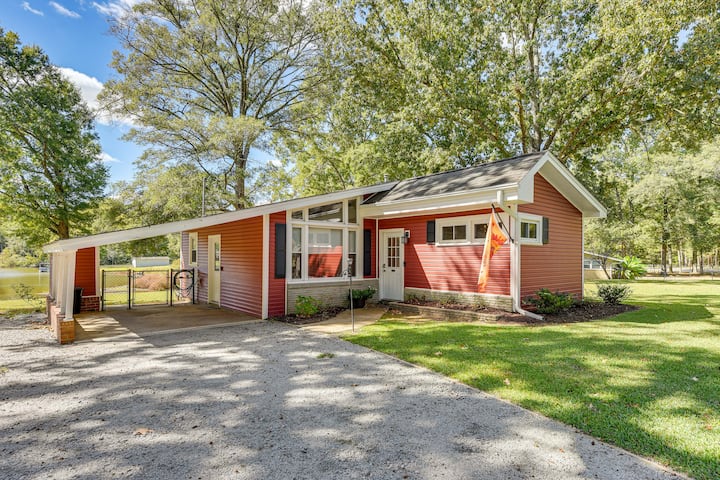 Lakeside Cedar Pines Bungalow 5 Mi To Main St! - Lancaster, SC