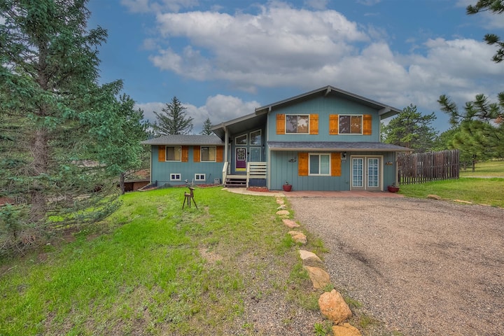 Bear Tracks- Game Room With A Big Fenced In Backyard! - Estes Park, CO
