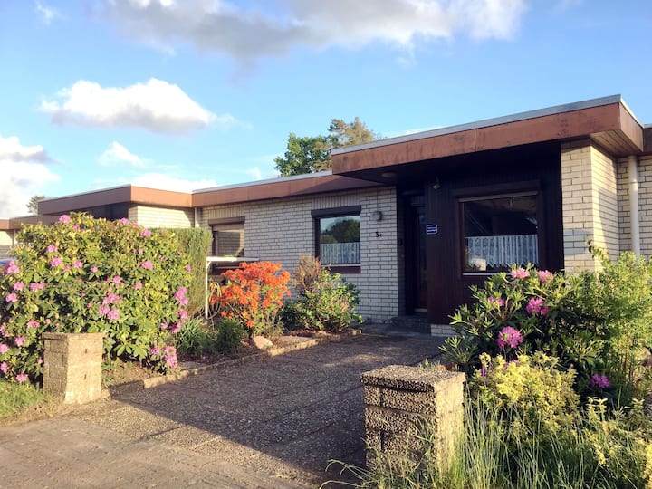 Bungalow Hechthausen By Interhome - Hechthausen