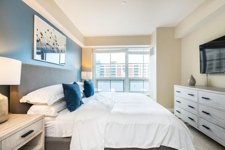 Landing | Stylish 2bd, Gym, Pool - Frederick, MD