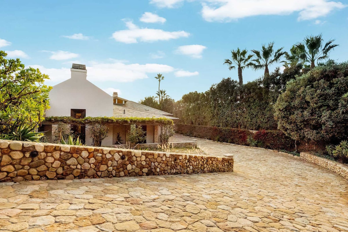 Miramar Estate by Stay Awhile Villas - Villas for Rent in Malibu ...