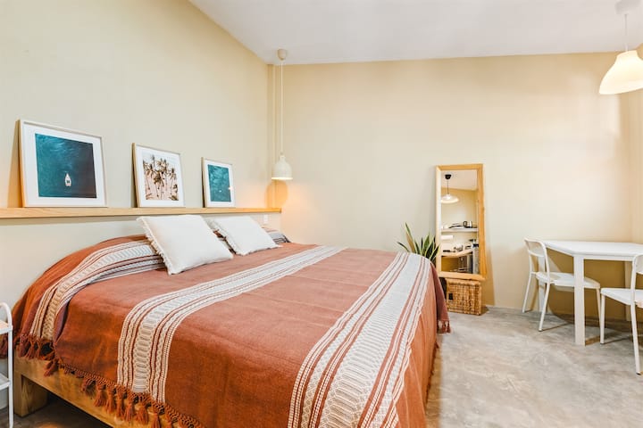 Bright King Studio 1.5 Blocks To Beach A/c + Wifi - Sayulita