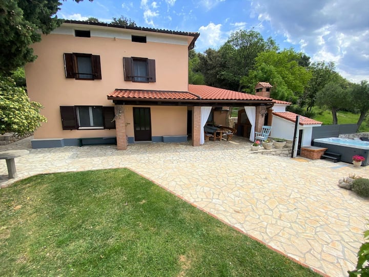Tolles Ferienhaus In Supetarska Draga Mit Garten - Lopar